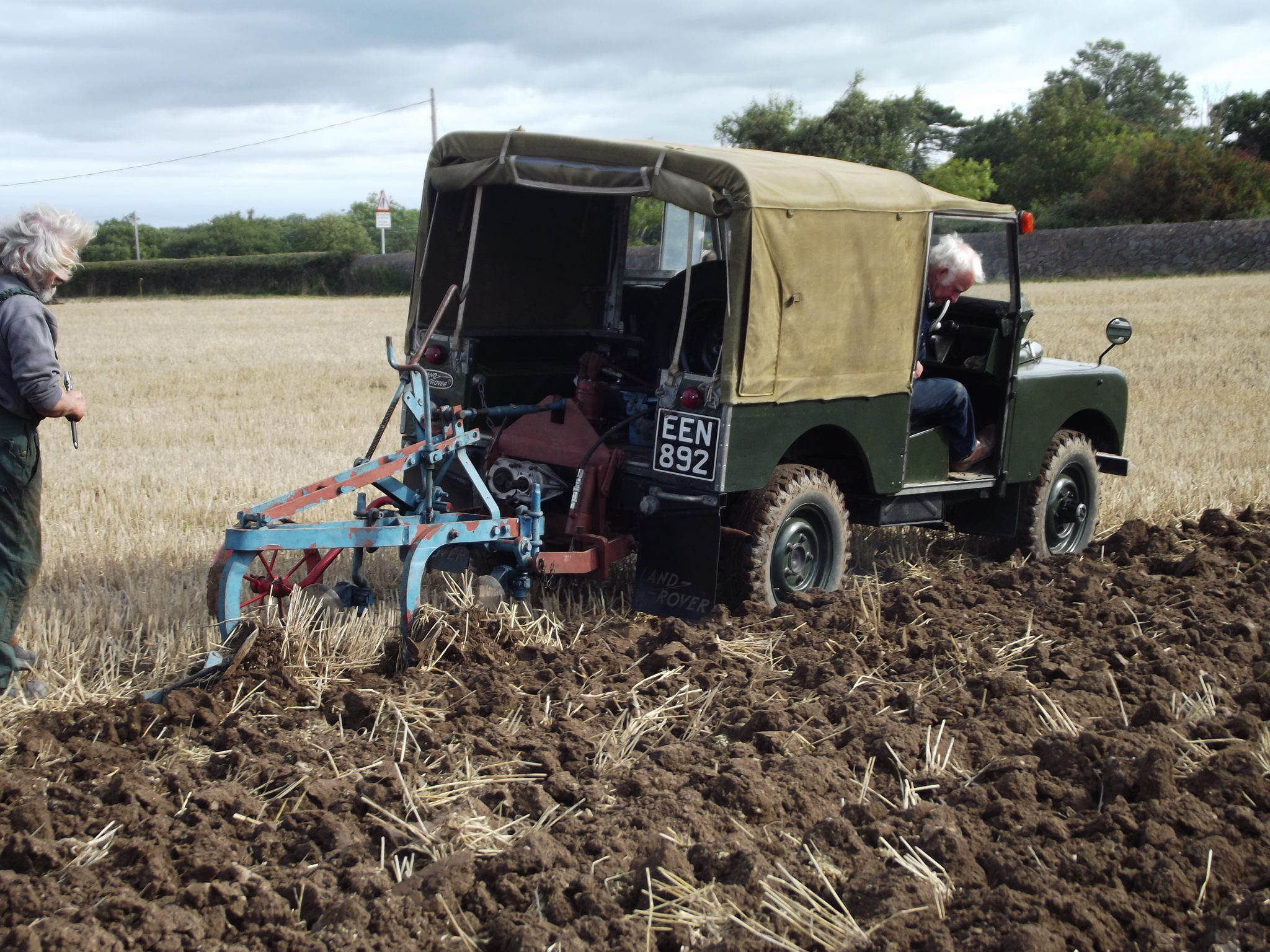 Farm Rover? A Stratton Lift for the Land Rover? – FarmJeep.com